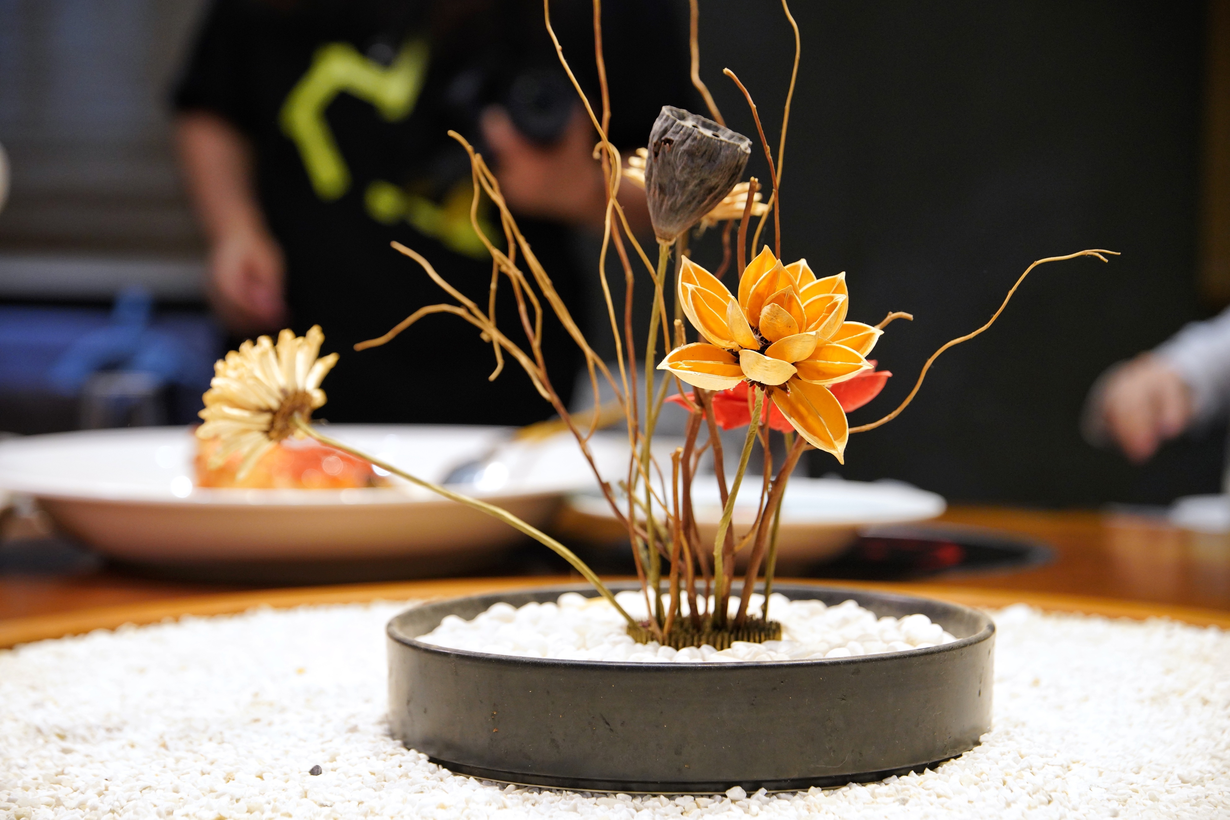 Peel sea melon seeds and stir-fry crabs, this ancient black pearl ...