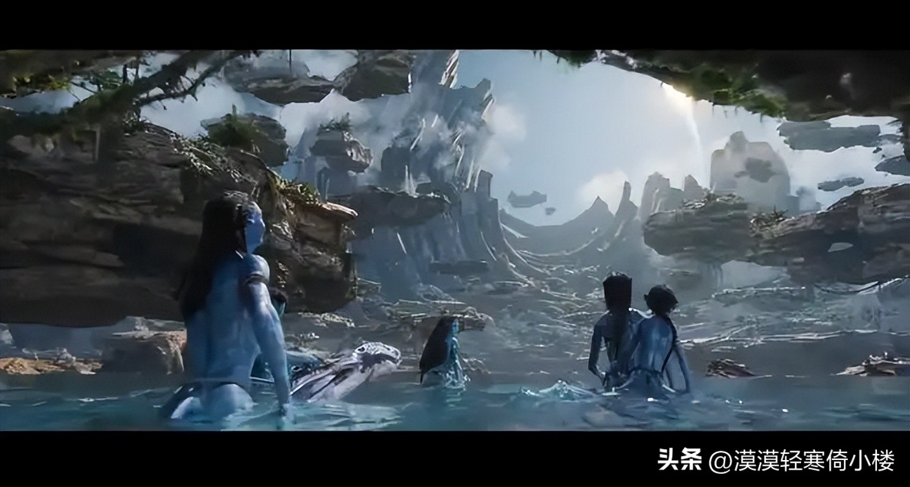 What is the plot difference between [Avatar 2] and [Avatar 1]?Why did ...