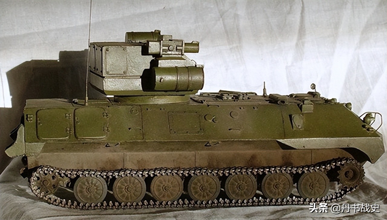 The only one in the world, the Soviet KDHR-1H long-range laser chemical ...