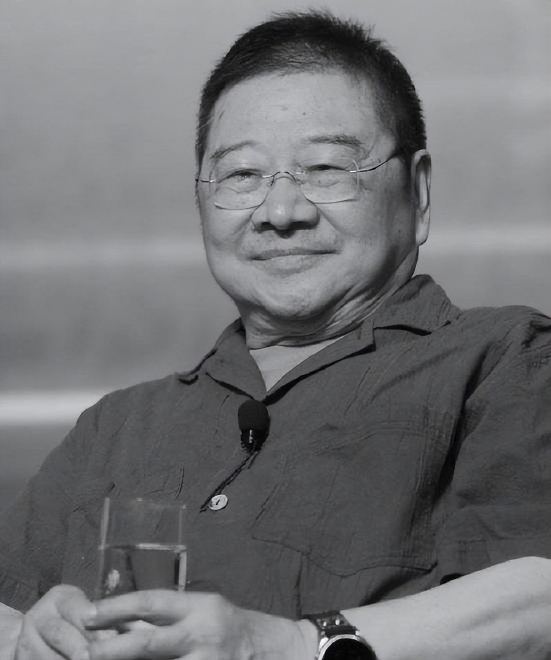 Brigitte Lin wrote an article to mourn Ni Kuang's memory of meeting him ...