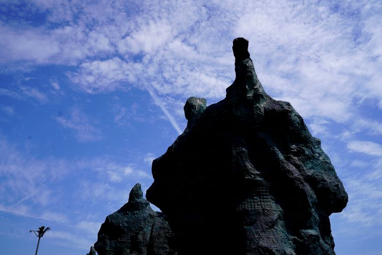 The Footsteps of the Daqin Civilization—A Beautiful Piece by the Qin ...