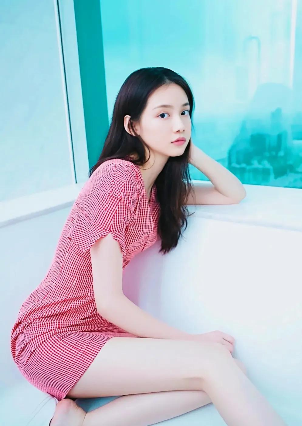 Appreciation of Sun Yihan's beautiful photos - iNEWS