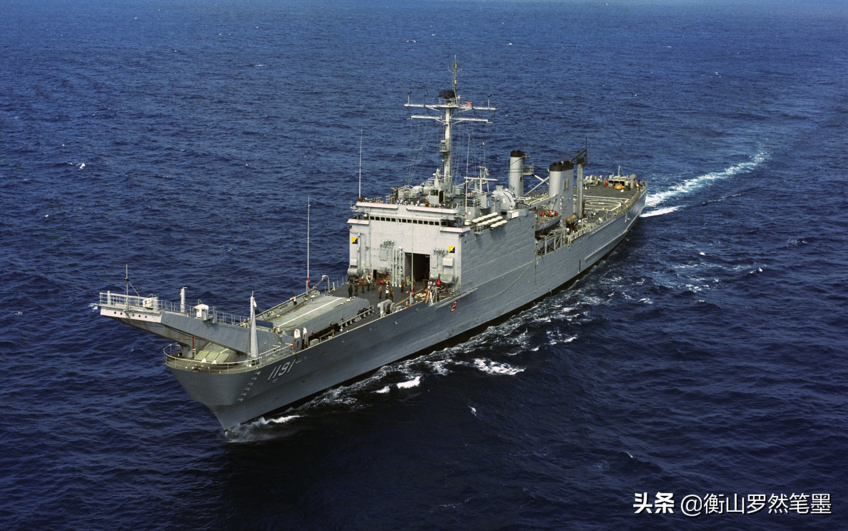 US Marine Corps wants light amphibious warships to carry 75 soldiers ...