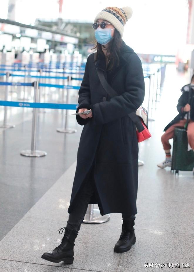 Mei Ting's family of four travel together, her son Dafang greets the ...