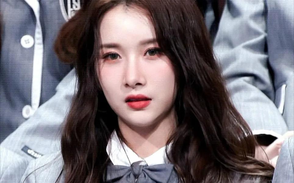 Song Zhaoyi's beautiful pictures - iNEWS