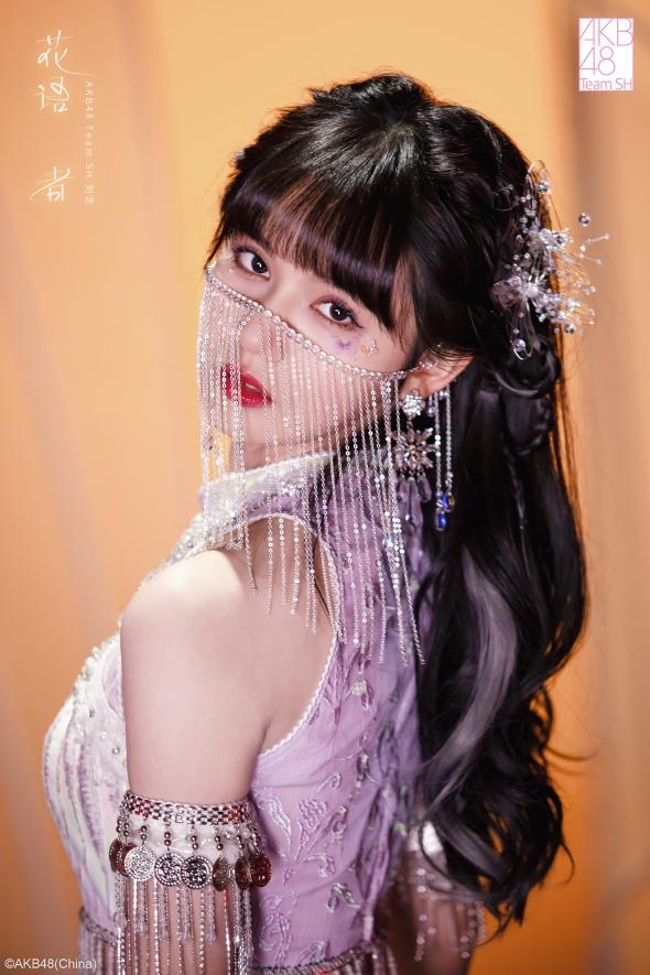 AKB48 Team SH Liu Nian's new song "Flower Whisperer" is online, warming ...