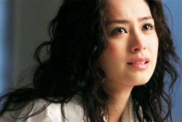 Behind Gillian Edison Chen's "Yan Family Photos", why was she ...