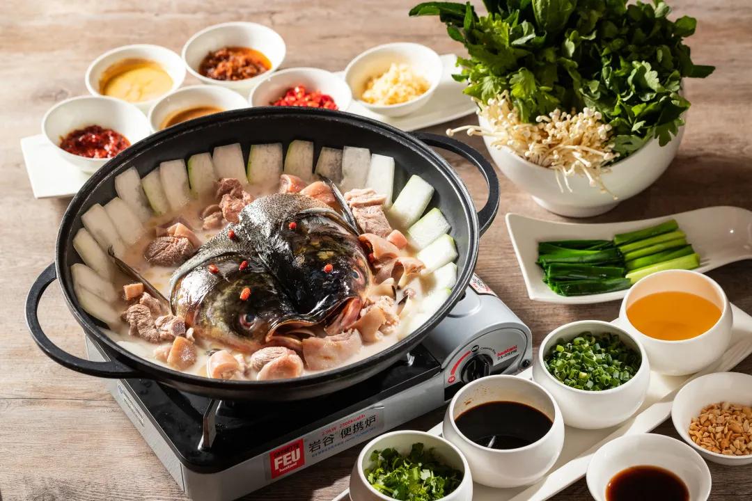 Eat hot pot in a five-star hotel, so you can pay for it - iNEWS