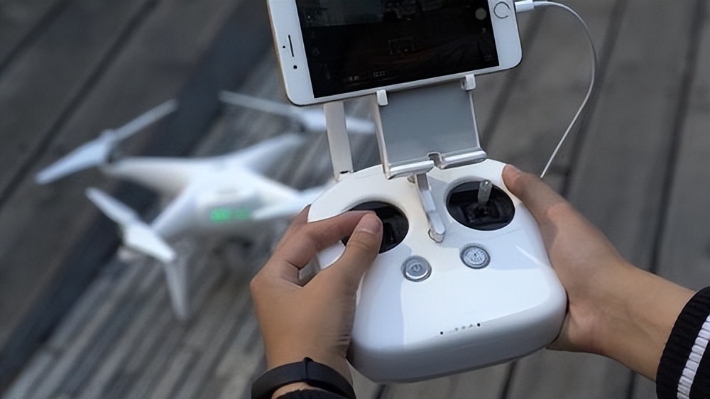 Consumer-Grade BCI Devices Do the Brainwork of Drone Traffic Control ...