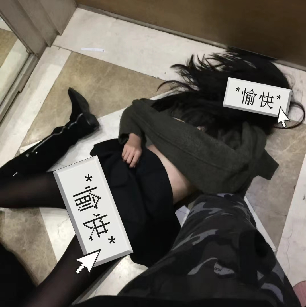 Supermodel Zhong Luchun's drinking photos!Liu Xiaoyu fell down after being drunk and took a ...