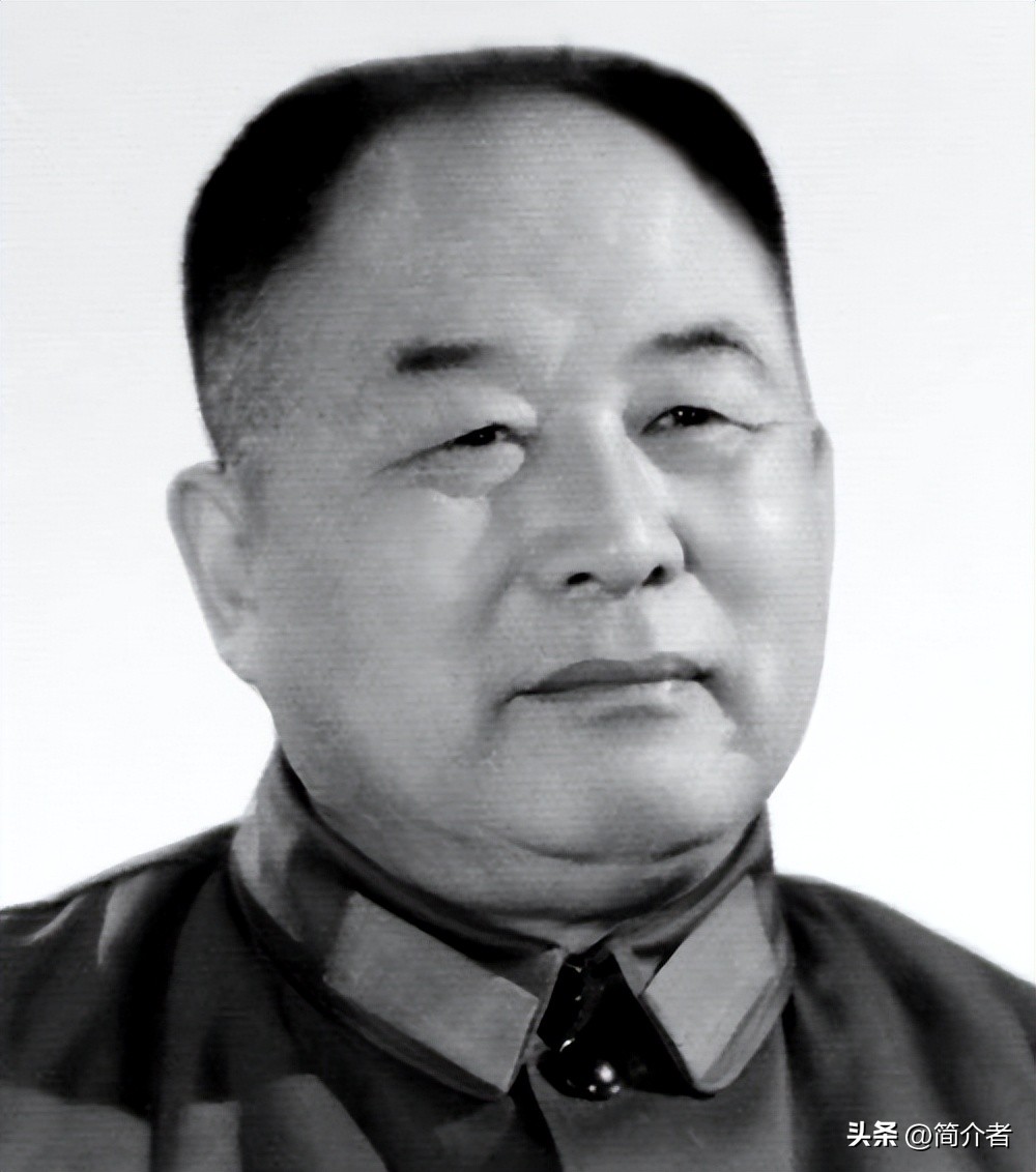 The first political commissar of the 35th Division of the People's ...