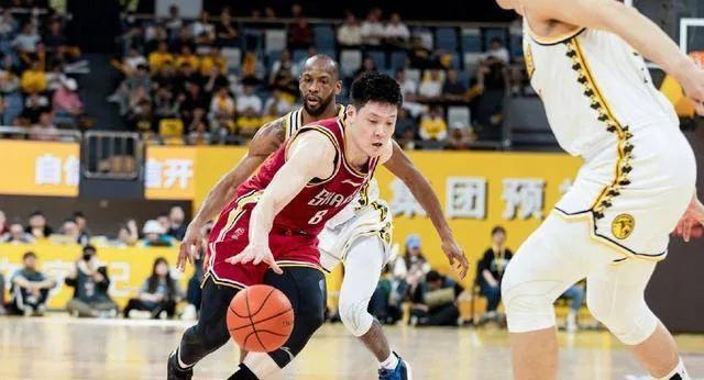Hu Jinqiu's assist, Sun Minghui's three-pointer! An arrow pierces the ...