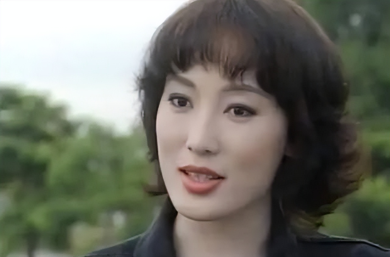 In addition to playing "Bai Yuchuan" in "Lotus Hegemony", Tarin Toya has also participated in ...