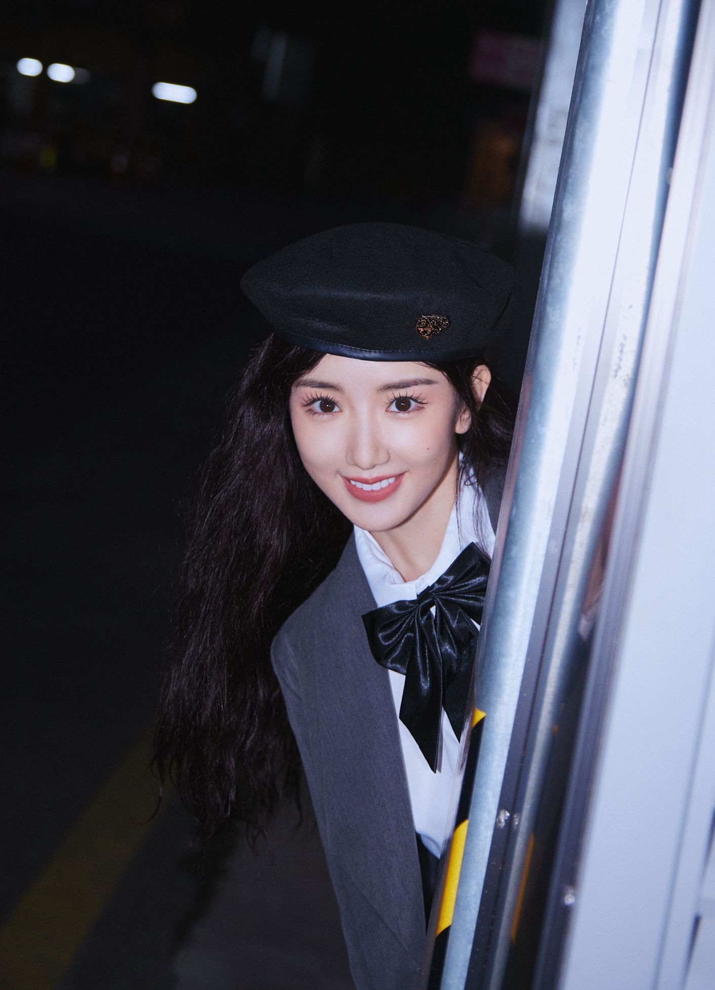 Mao Xiaotong's youthful and lively photo in student attire - iMedia