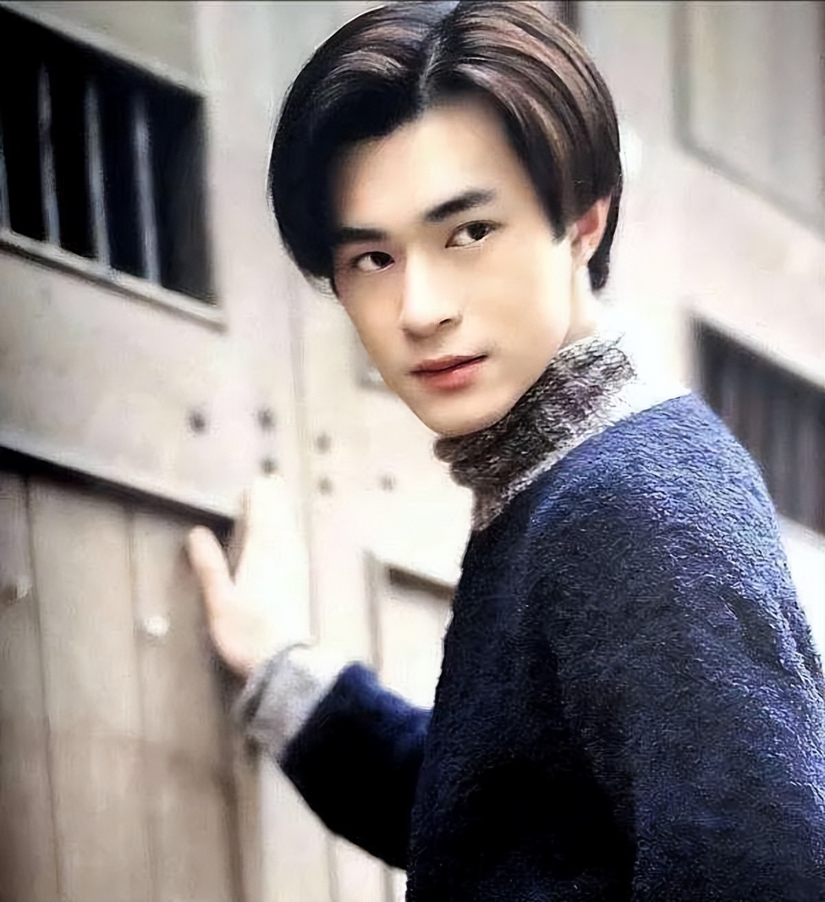 Gu Tianle is 52 years old and has only one public girlfriend. His love ...