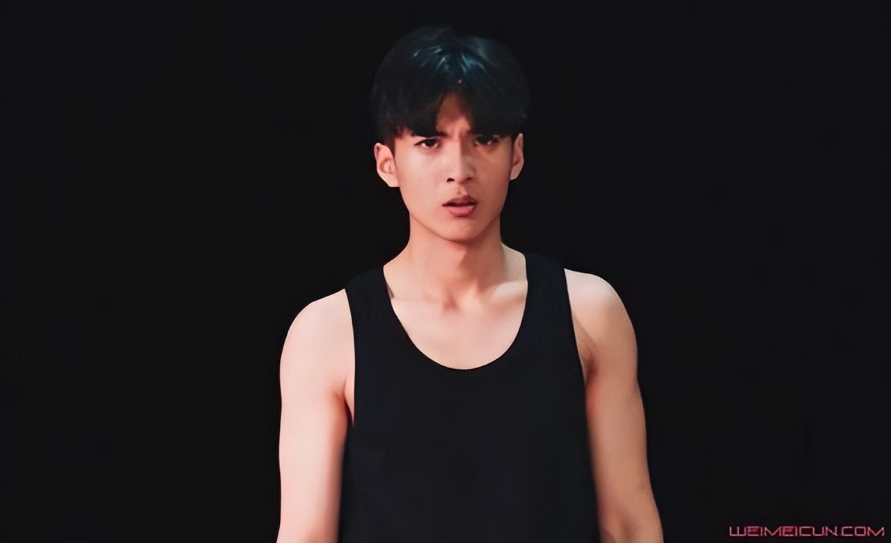 Zhang Yuqi, who plays Tang Xiaoyun in "The Bottom Line", graduated from Nortel's star class, and ...