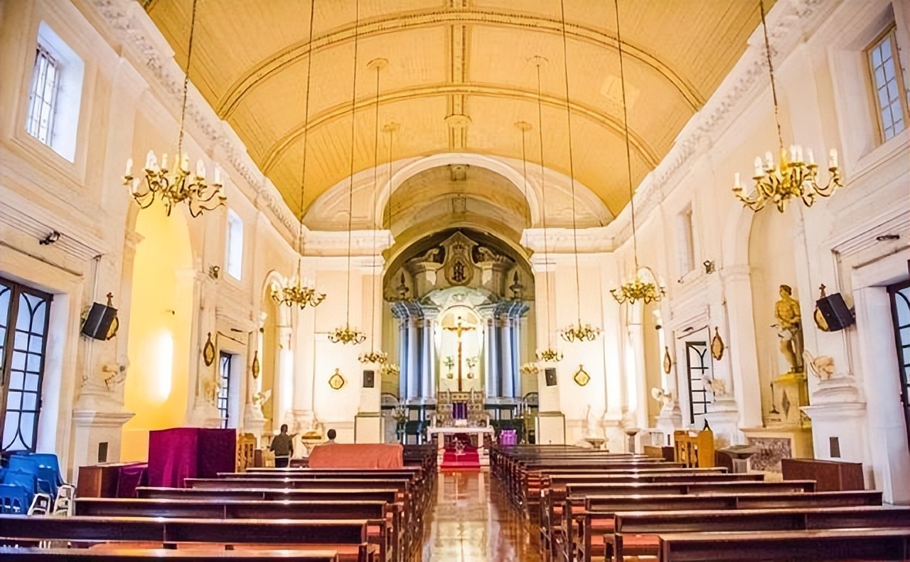 What was the British Church and its monastic system like in the 5th and ...