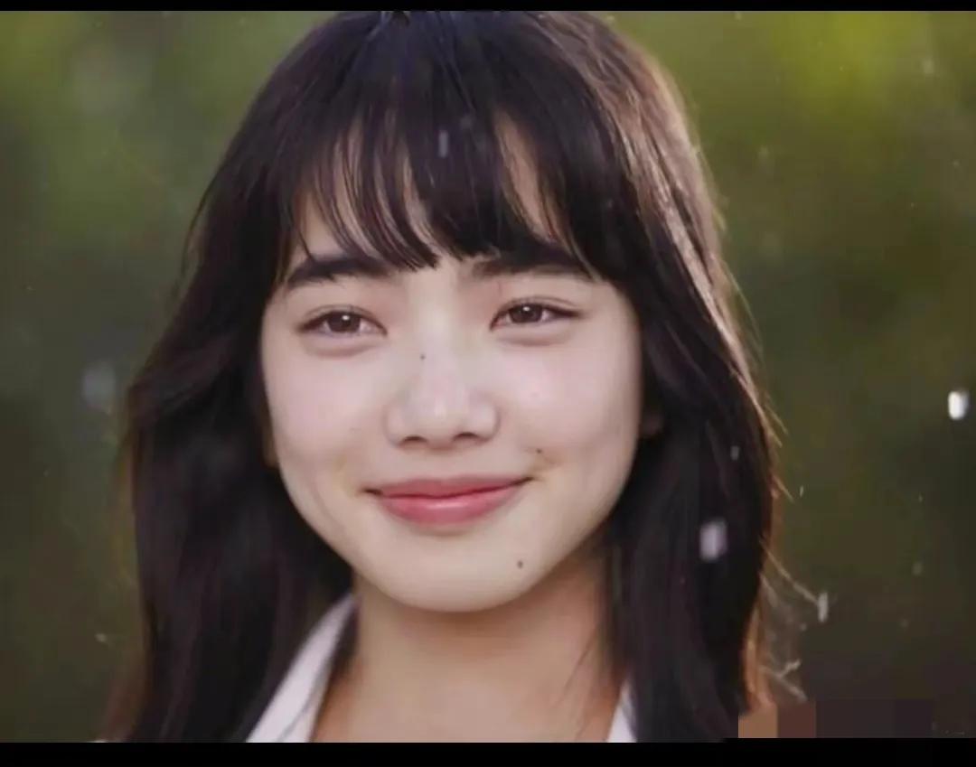 Where is the most beautiful mole? A beautiful and unique actress with a ...