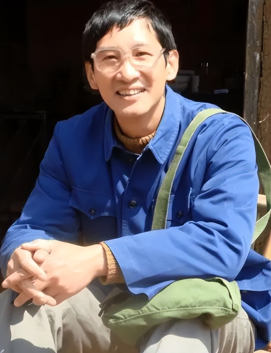 He finally listened to Fu Biao's words, and became popular with the corner of "Uncle Dong" - iNEWS