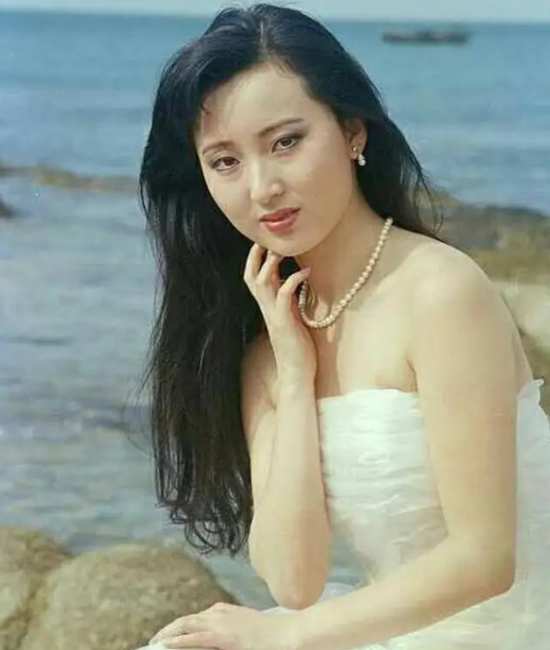 Chen Xiaoxu, who has no children and no daughters, died 15 years later, her husband returned to ...