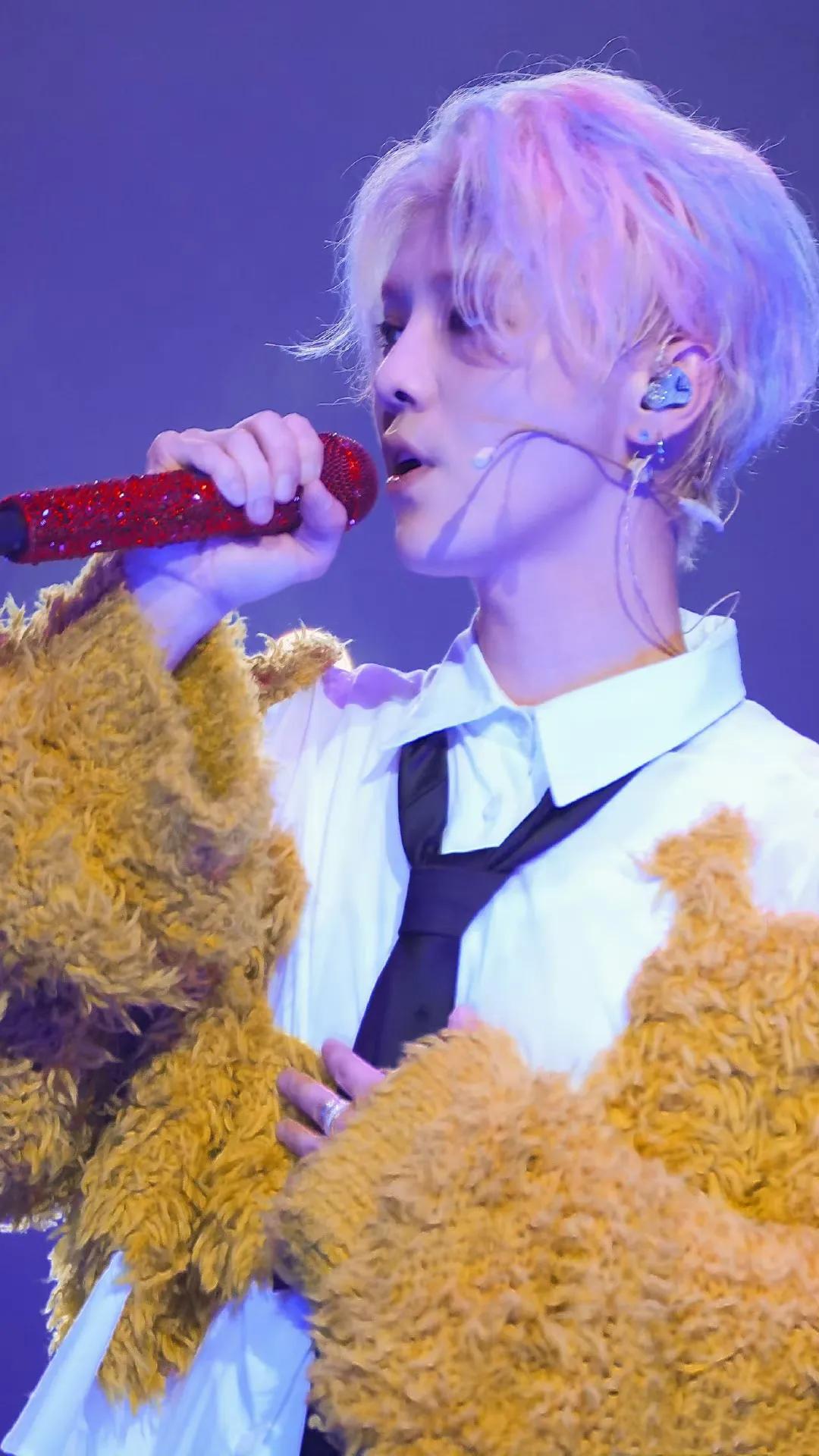 Lu Han's concert looks super handsome - iMedia