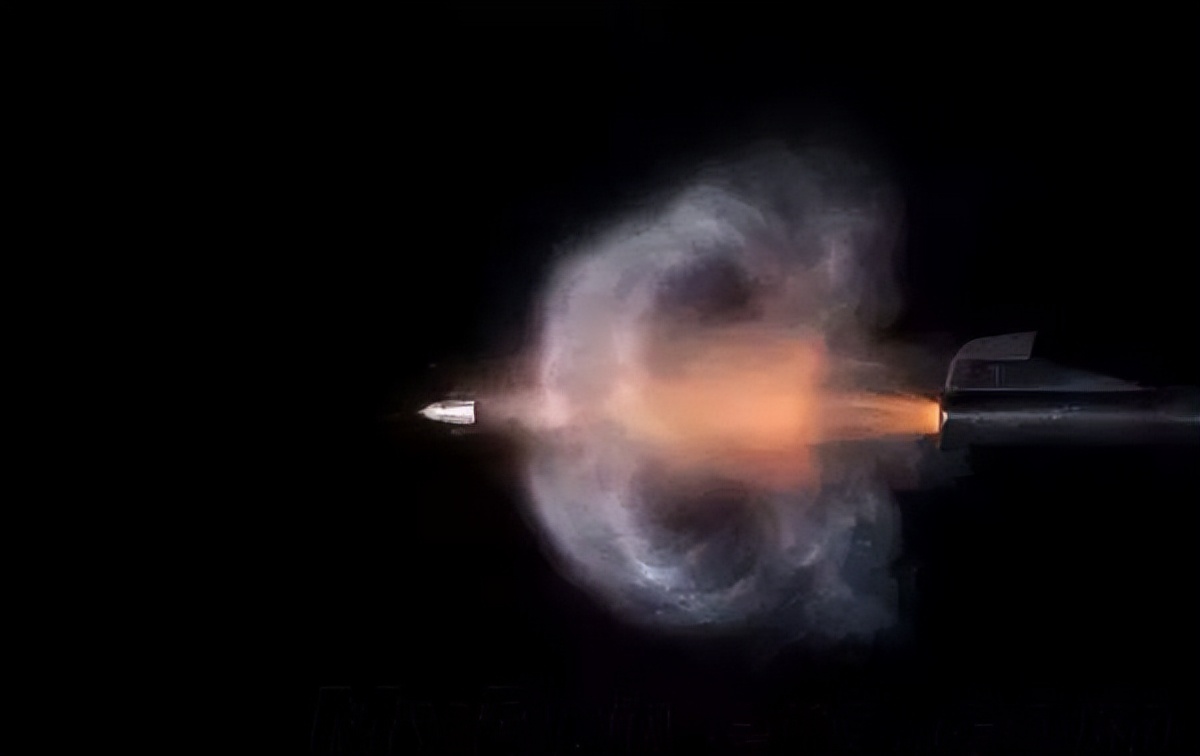 Shooting into the sky, will the falling bullets kill people?The lesson ...