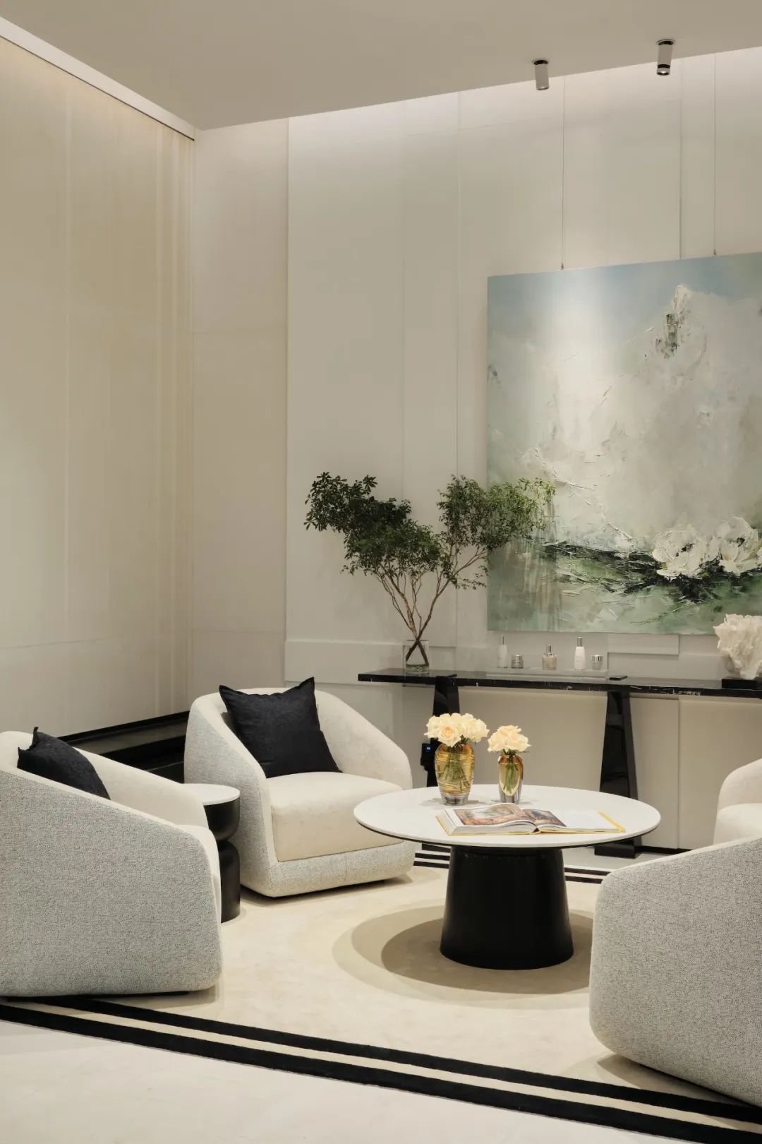 AEVUM Vientiane Gourmet Store: Elegant Evolution of Fashion "New Beauty ...