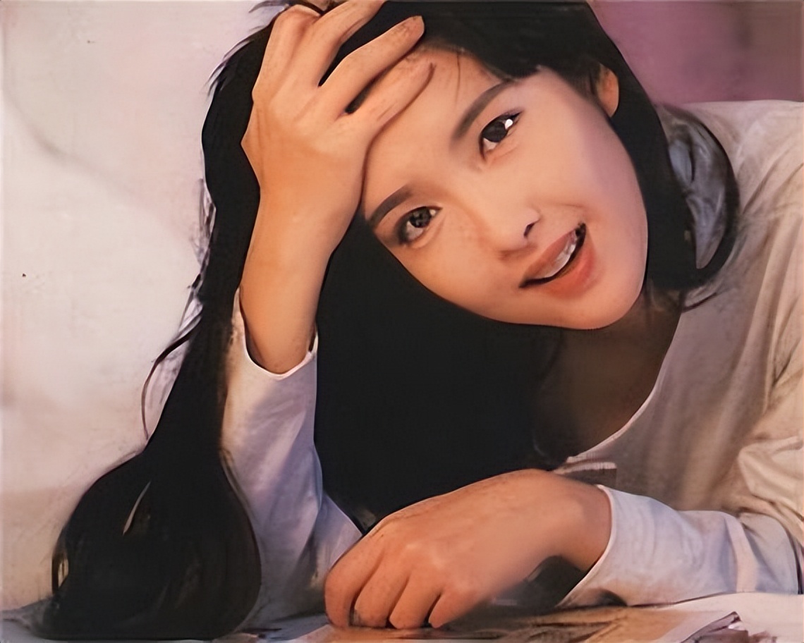 Being scolded by Wu Junru as a stamp-collecting girl, she was a ...