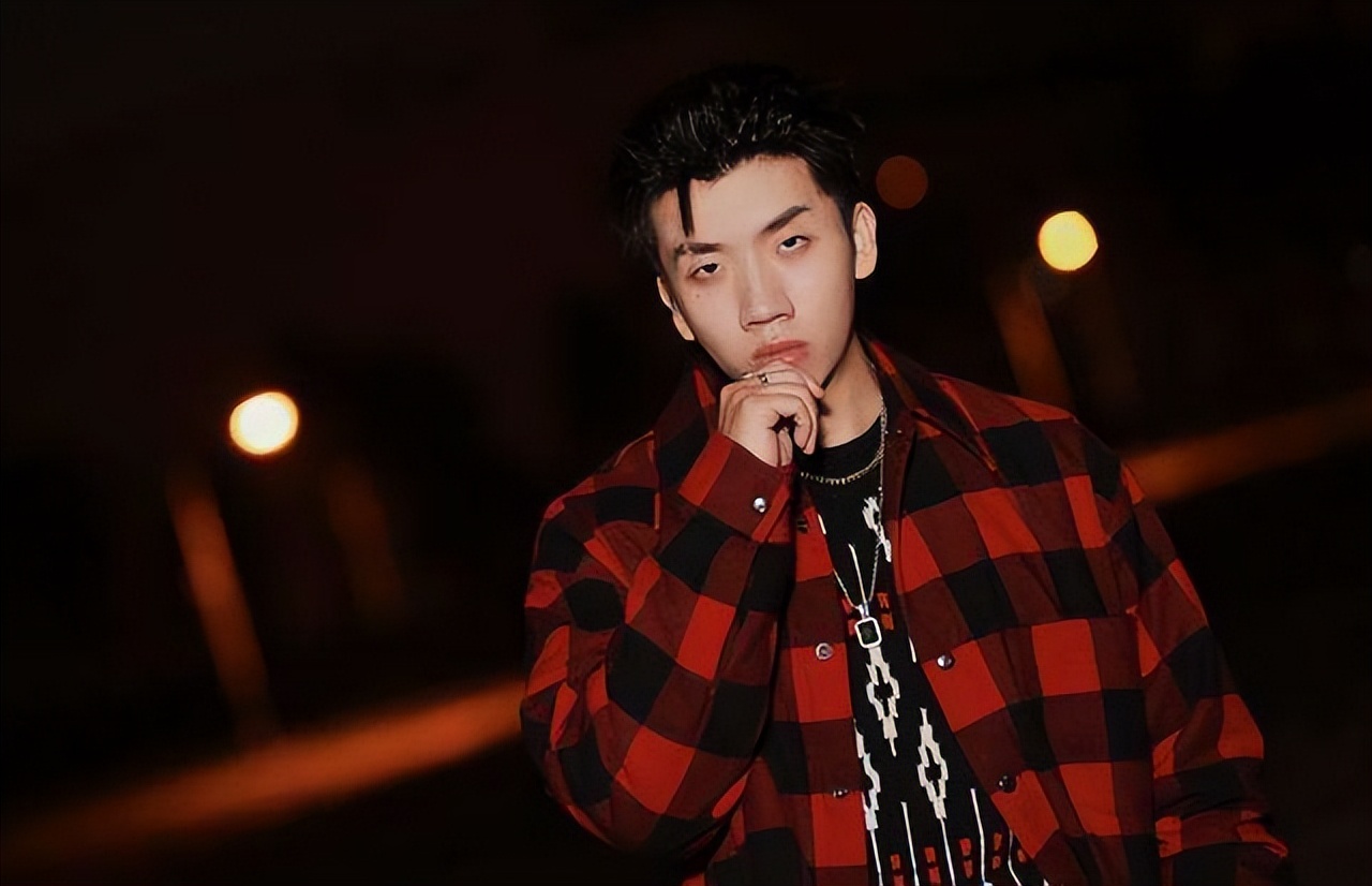 The "big villain" who is unwilling to fate - Yang Hesu - iNEWS