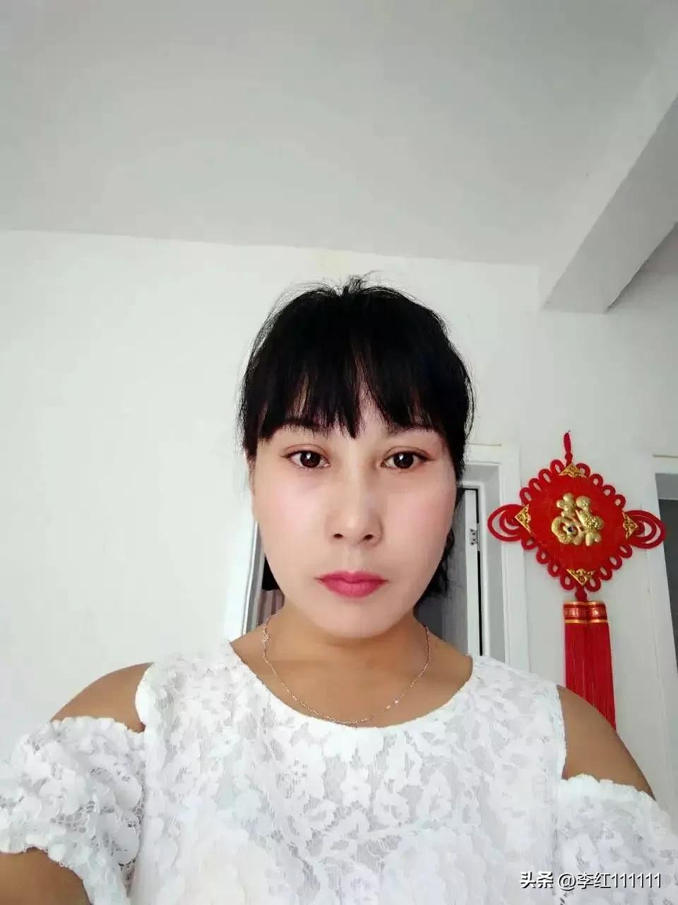 Hawick Lau and Yang Mi's fake love - iNEWS