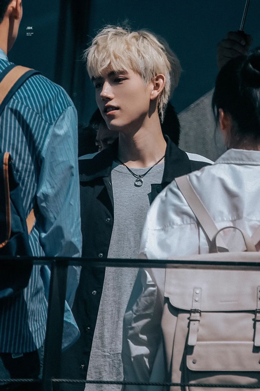 Zhu Yilong, Zhang Linghe, Lin Yun, Chen Feiyu, Ma Sichao - iMedia