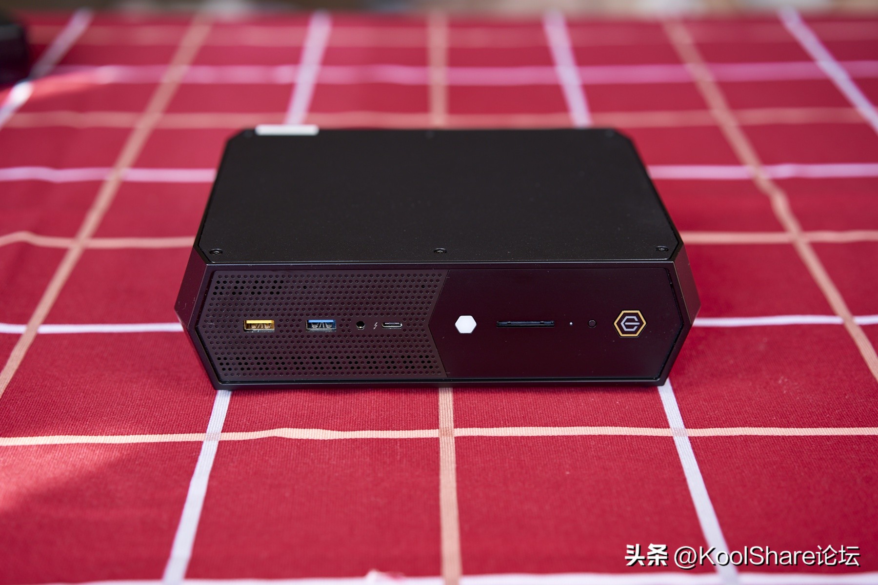 Intel NUC Serpent Canyon - Viper Canyon Review - iMedia