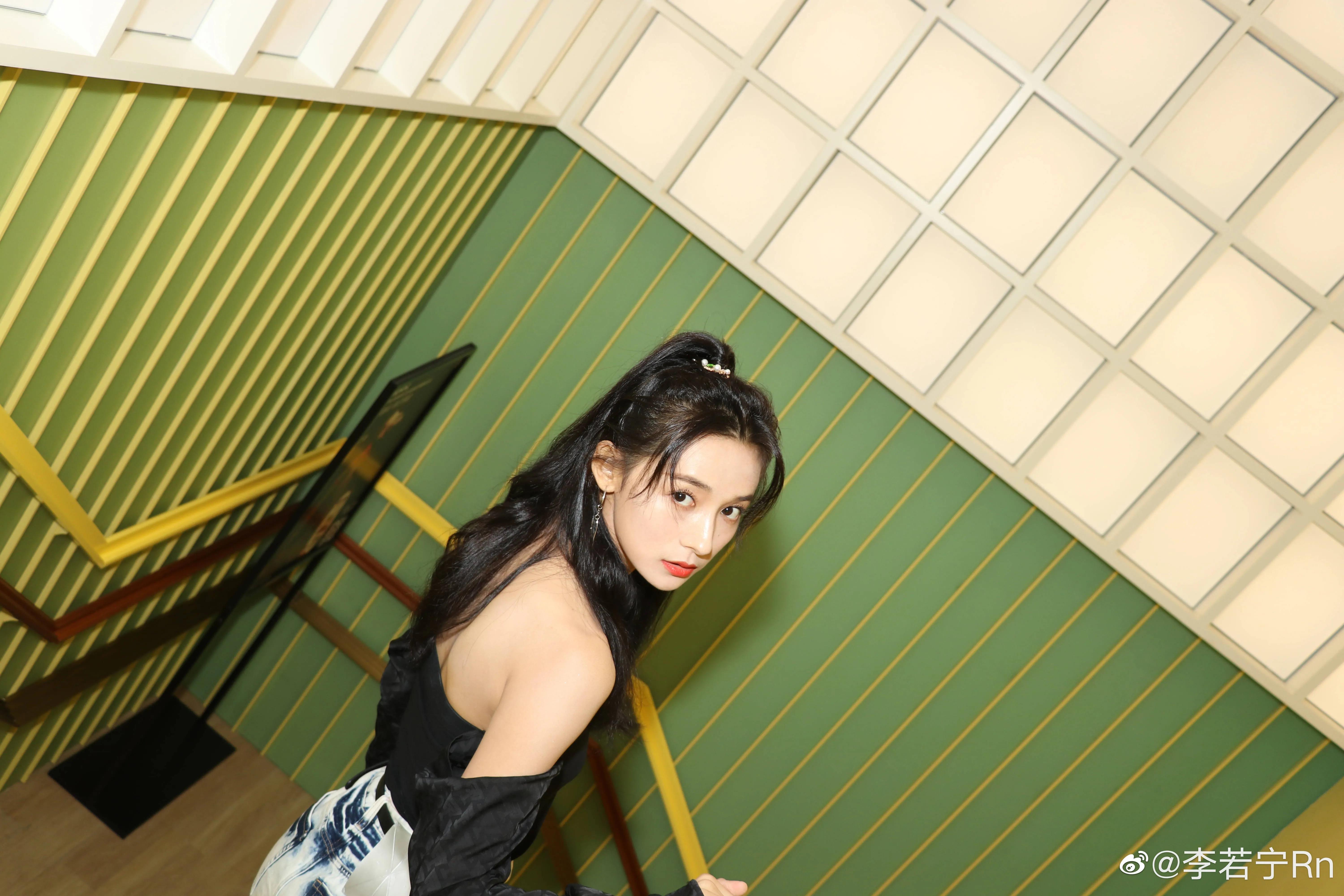 Basketball goddess Li Ruoning - iMedia