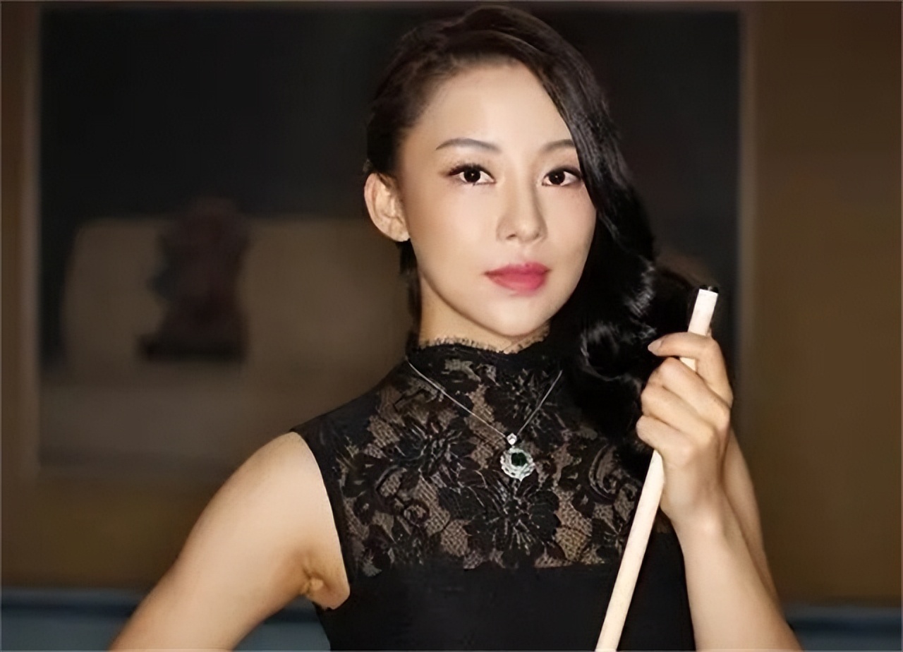 "Queen of the Nine Balls" Pan Xiaoting: At the age of 40, she is worth ...