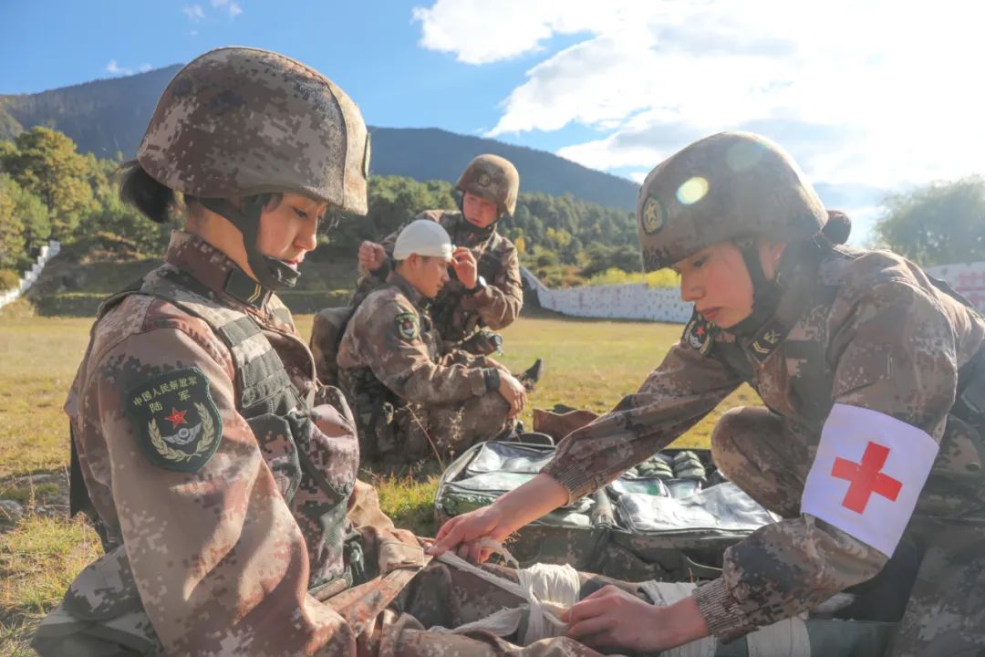 The female soldier with "special three" physical fitness wins the ...
