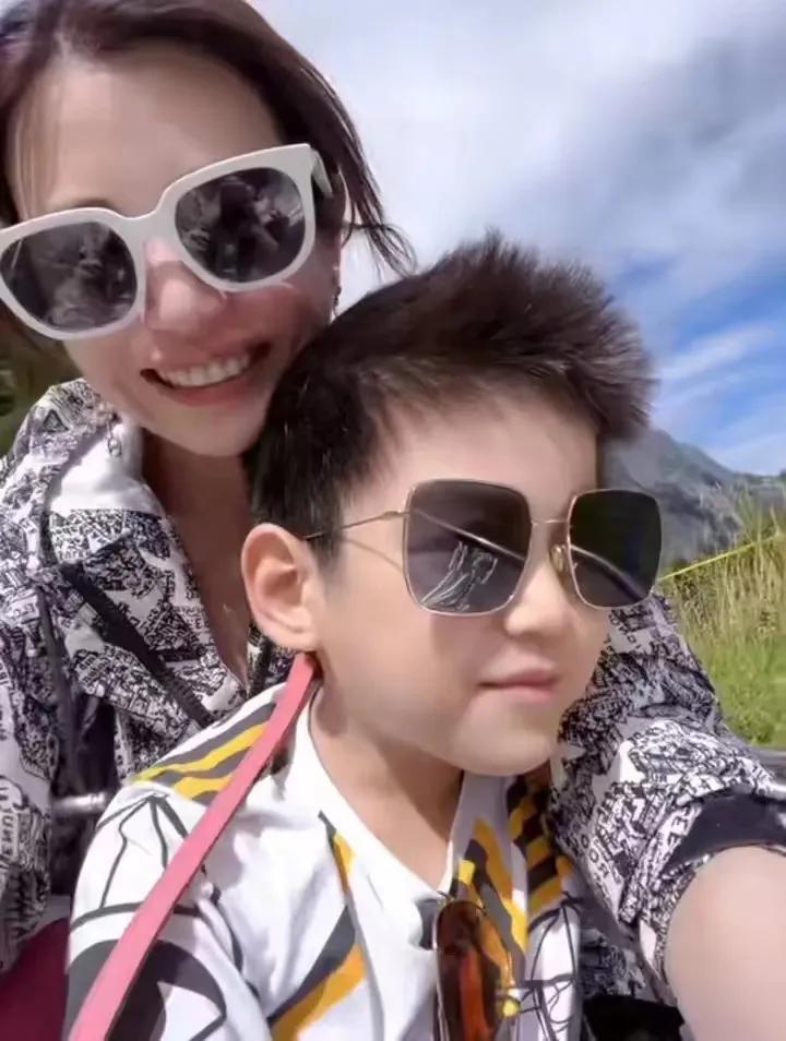Michelle Chen took her son on vacation in Switzerland, the 6-year-old ...