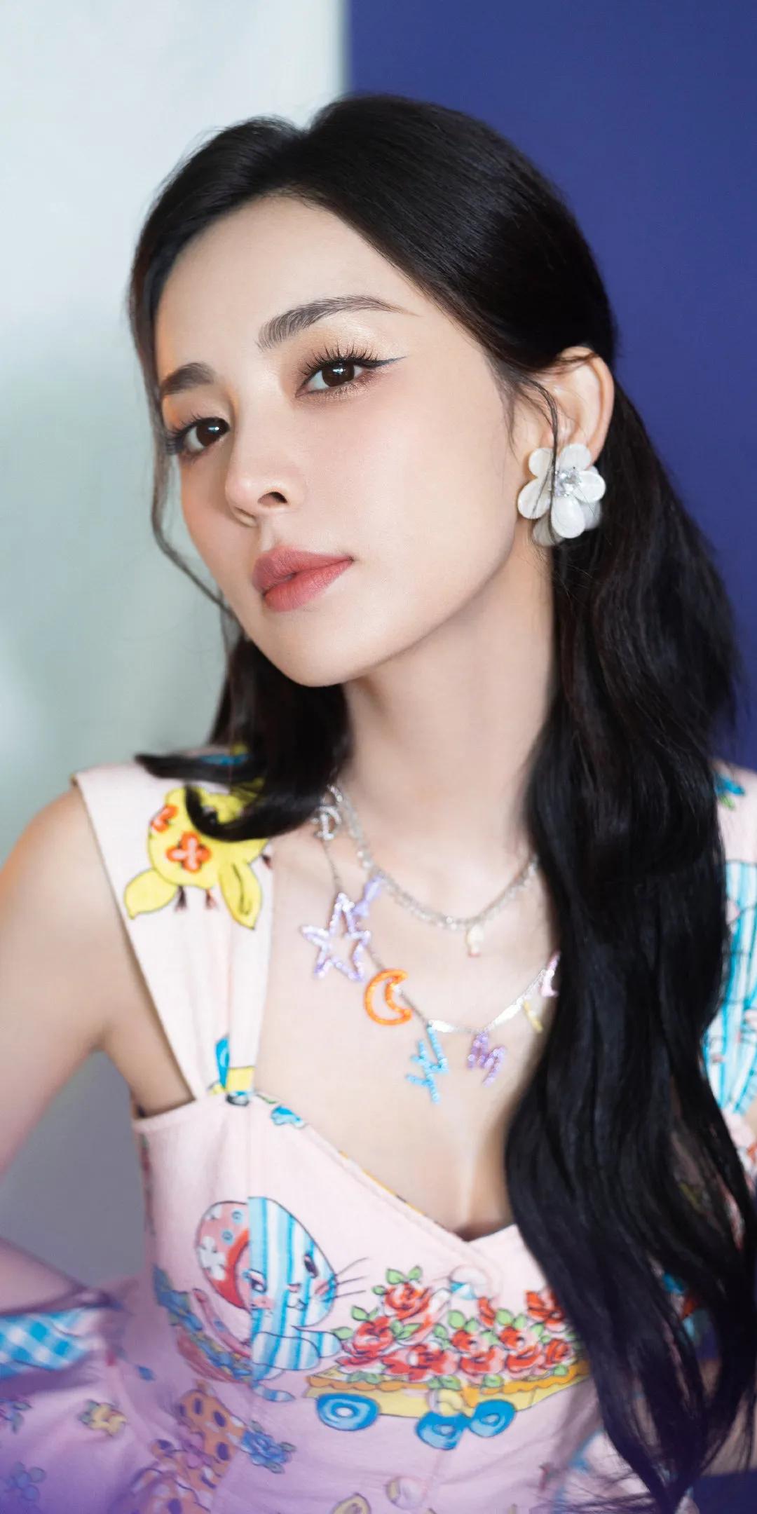 Beautiful Wallpapers - Issue 358 - Guli Nazha - iNEWS