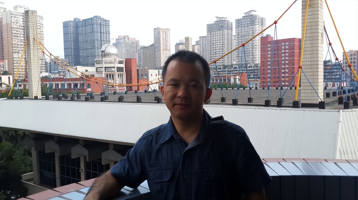 Guests [Wang Hailiang, Wan Dewu, Xie Liangkun, Li Junru] - iNEWS