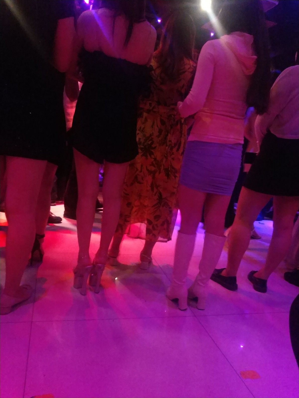 Sand Dance Revealed - The Dancer's Home - iNEWS