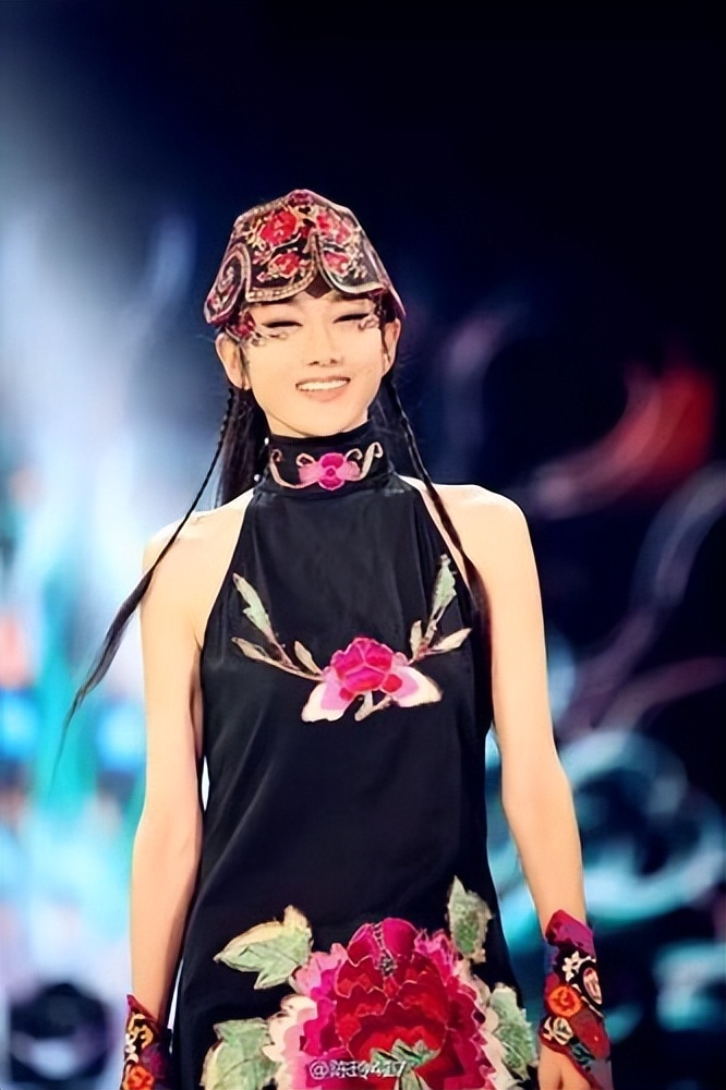 Touching the actor's private parts is embarrassing, Yang Liping's ...