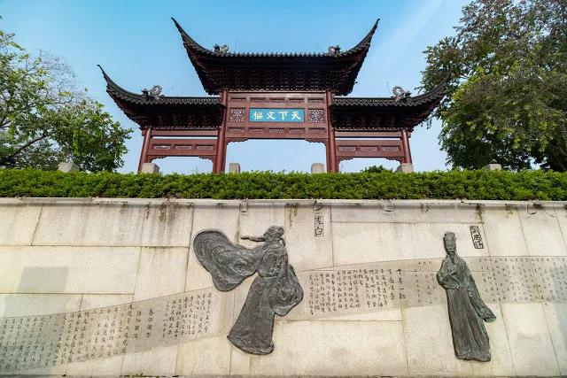 Literary Tale - Li Du's article is here, and the flames are shining - iNEWS