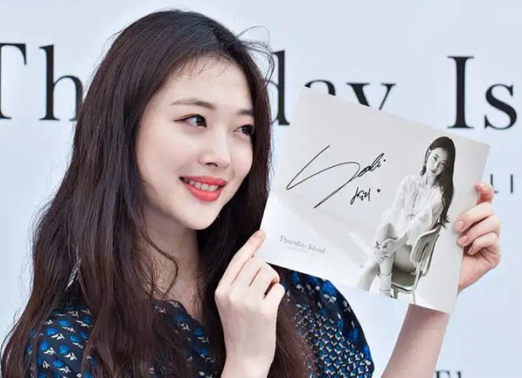 Netizen consumes the dead actress Cui Xueli, and sends a video imitating the introduction saying ...