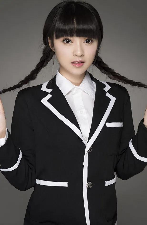 Yu Xintian: A pure and beautiful girl, with a unique temperament, she ...