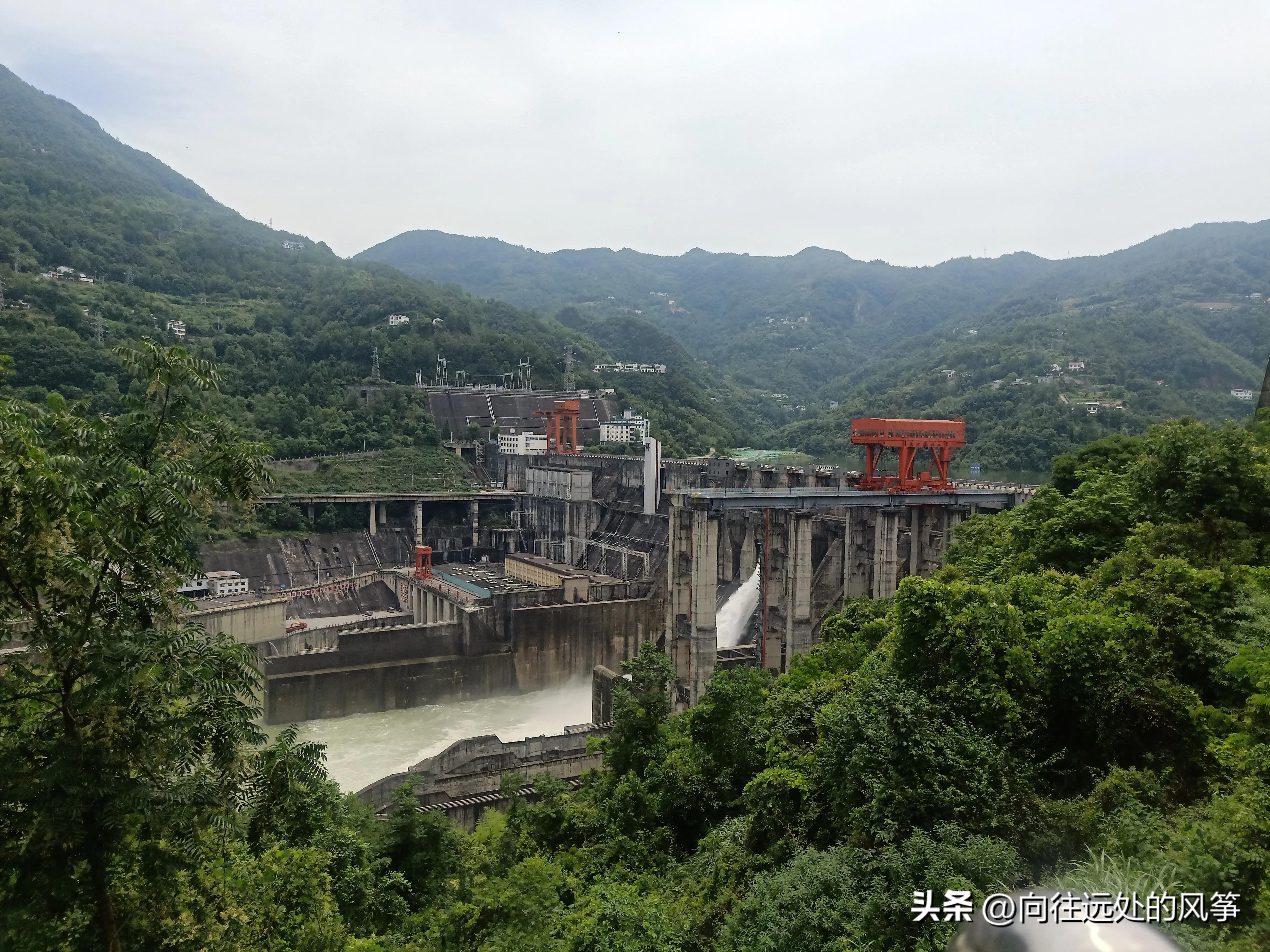 The Two Mountains Paid Doors to Send Greens——Ankang Self-driving Two ...