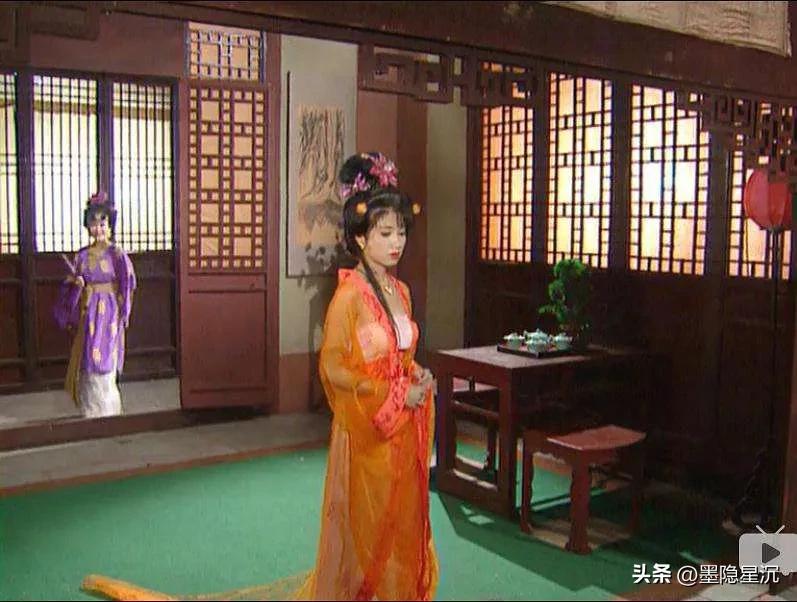 Di Gong's "Red Pavilion" - iNEWS