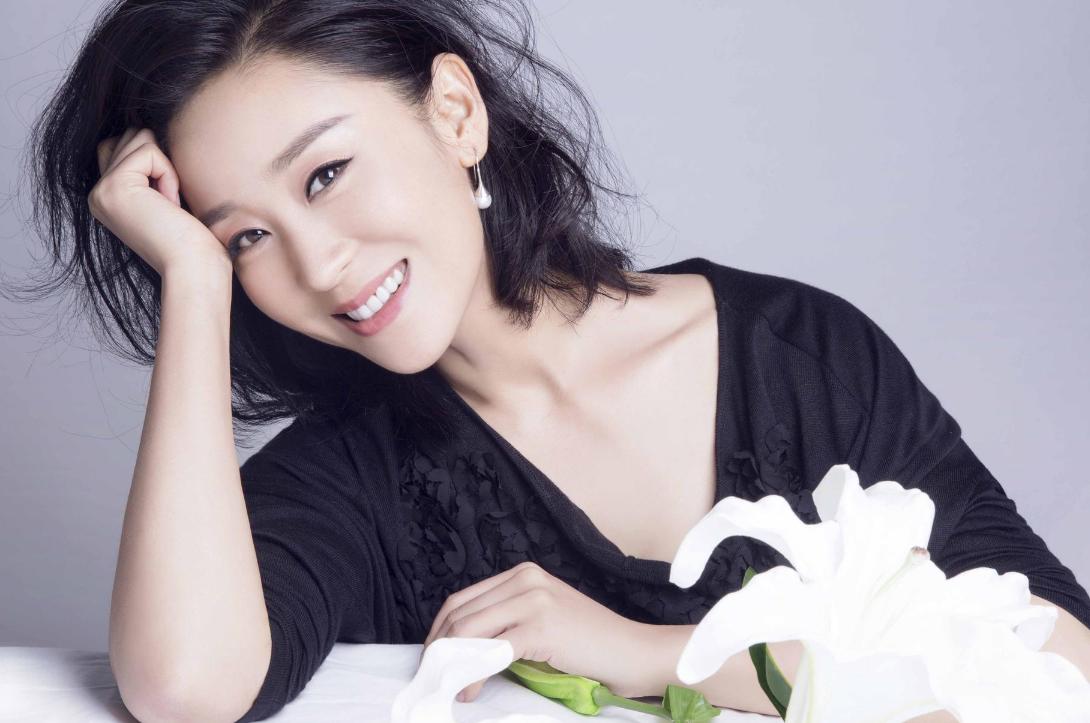 In order to marry a rich man 19 years older than her, she abandoned Luo ...