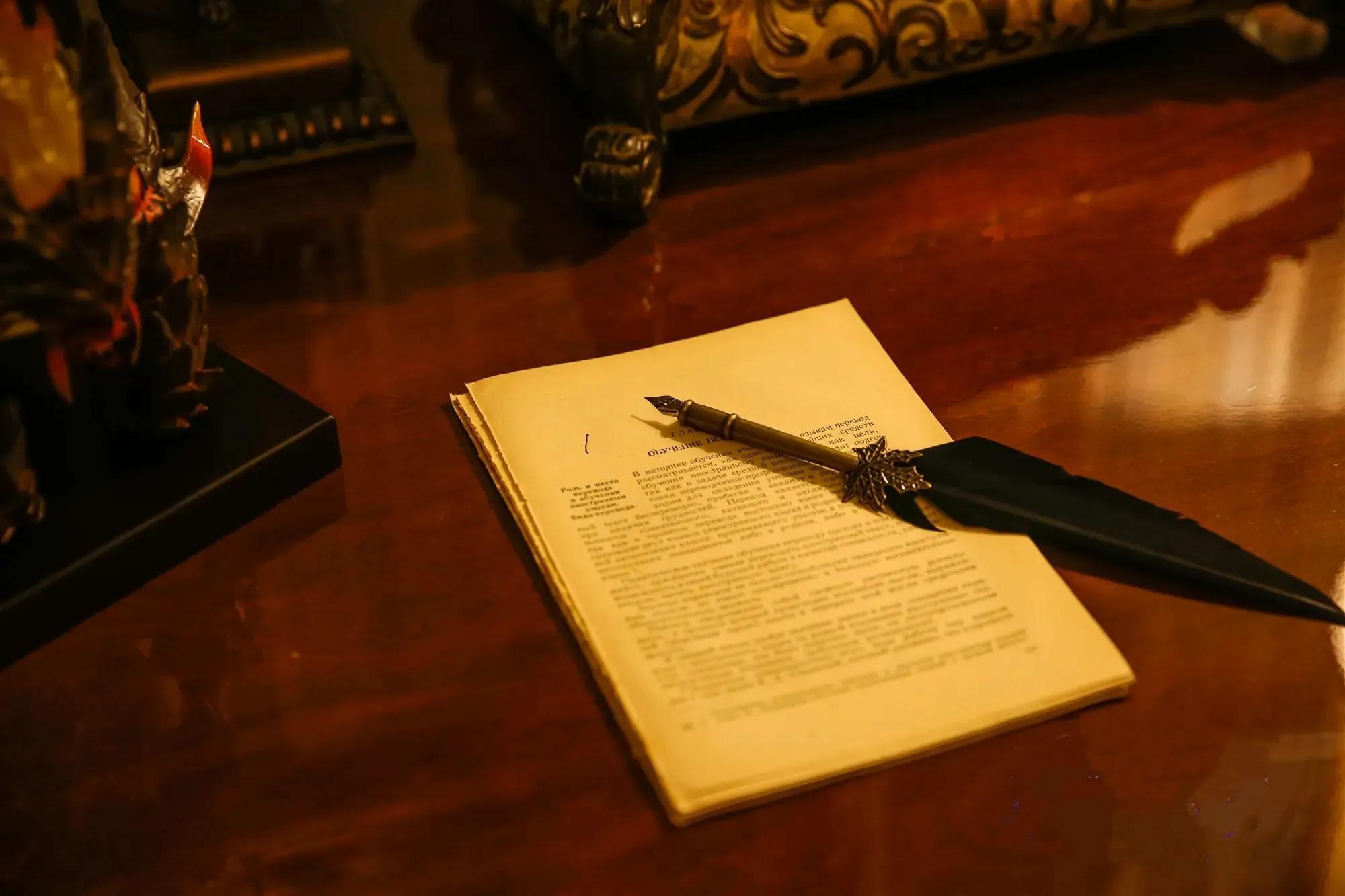 The heroine in the movie "Liang Huangmi's Passionate Burning Years" is ...