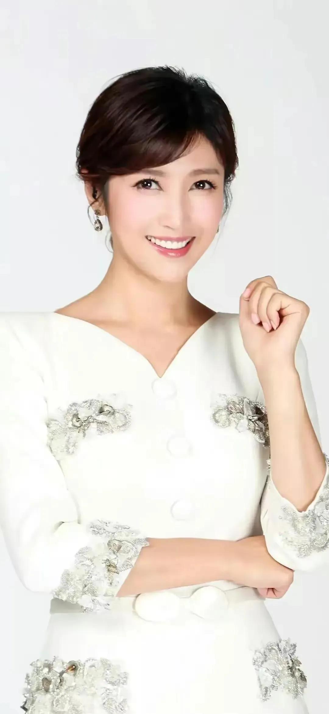 Xu Chunni's beautiful picture - iNEWS
