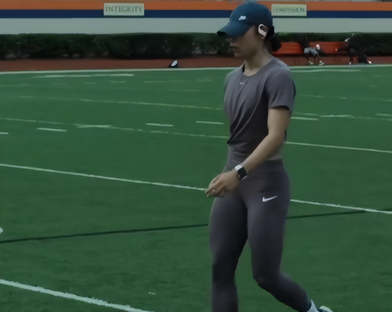 The body is perfect!The first Chinese sprinter made her debut in 11.12 ...