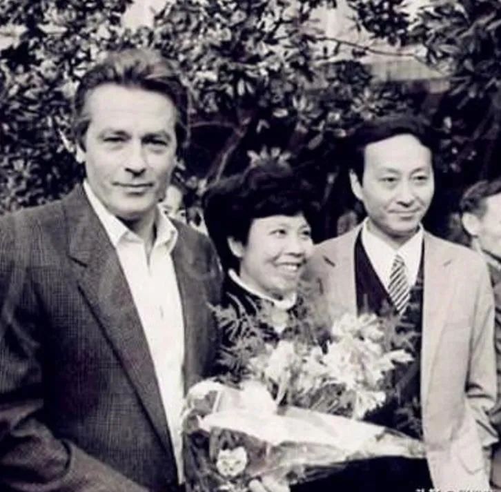 Alain Delon is still alive, but his farewell to the world has begun - iNEWS